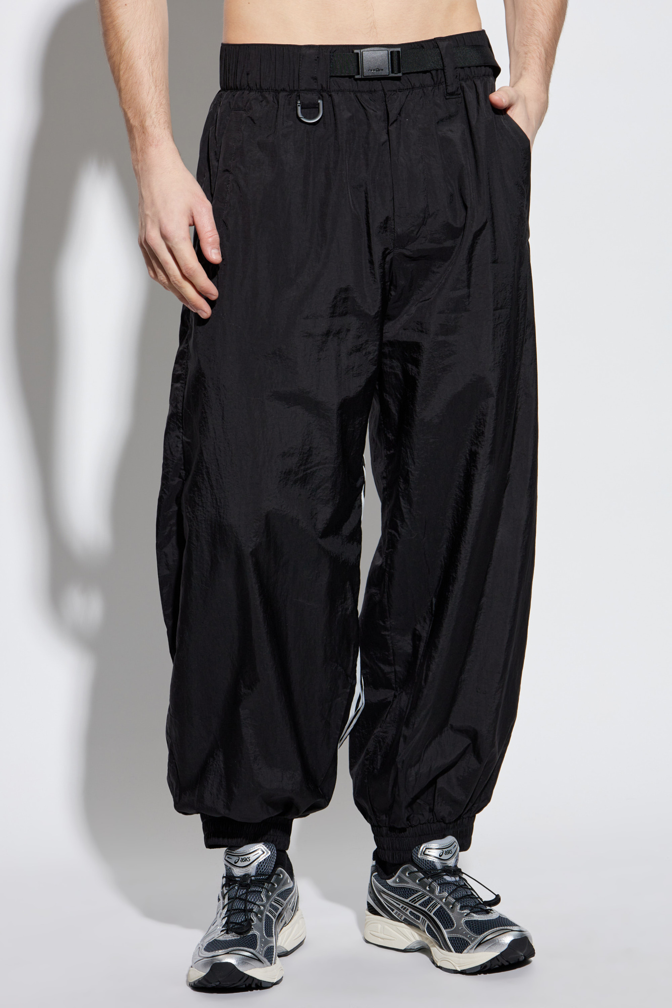 Y-3 Pants with logo | Men's Clothing | Vitkac Y-3 Pants with logo | Men's Clothing | Vitkac